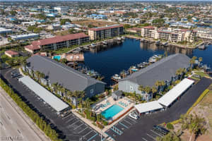 Clipper Bay Verandas Condos For Sale in Cape Coral