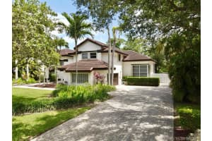 Killian Place Homes For Sale - Miami Real Estate
