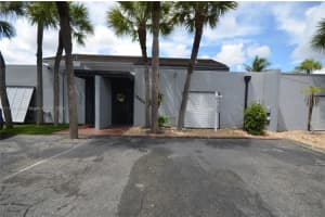 Windmill Gate Townhouses For Sale - Miami Lakes Real Estate
