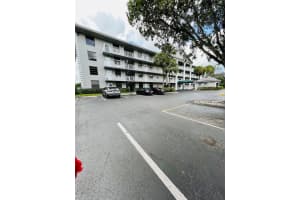 Whitehall In Pine Island Ridge Davie Condos For Sale
